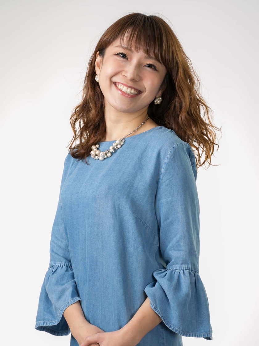 村井 智奈 | タレント | CompAny | タレントマネジメント・映像制作